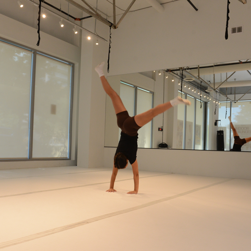 Roll-Out Cheerleading Mats | Durable Tumble & Cheer Mats – Mat Supplier ...